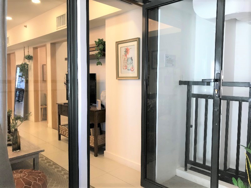 Ayala Condo for Sale near Commerce Center Alabang | anahaw.ph