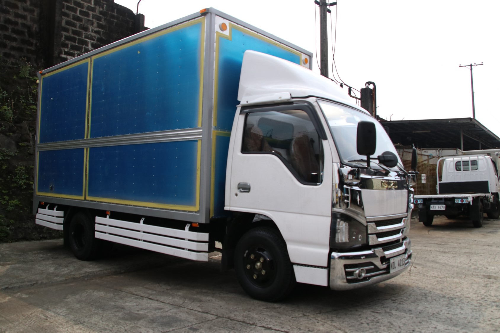 Sobida Isuzu Aluminum Closed Van truck elf canter hino NHR NKR NLR NMR ...